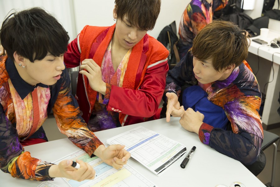 《楽屋密着レポ》CODE-V「Power Into Tohoku! 2016 Special Live」 | ミーティア(MEETIA)